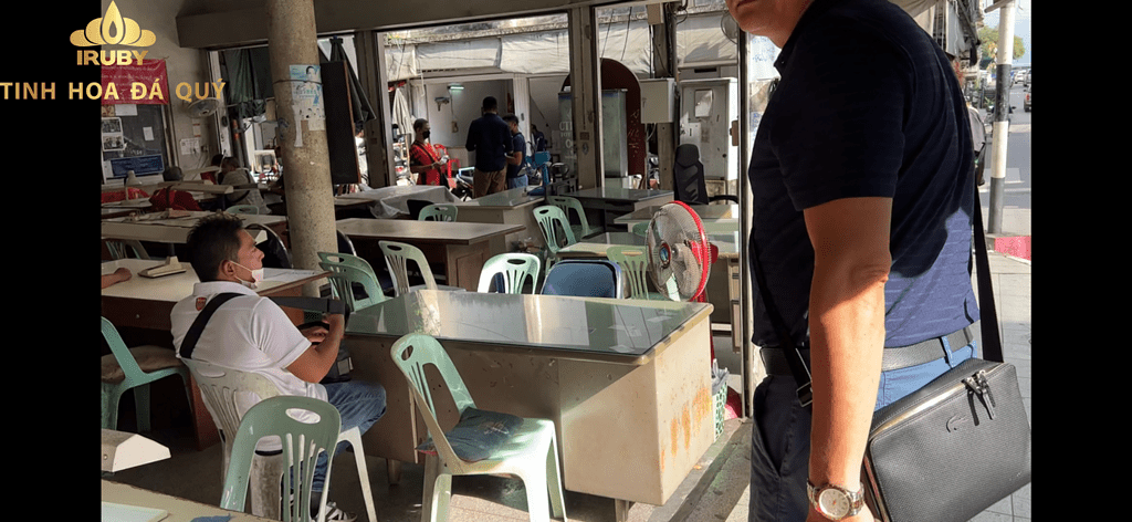 Ghé thăm chợ đá quý Chanthaburi lâu đời nhất Thái Lan - IRUBY